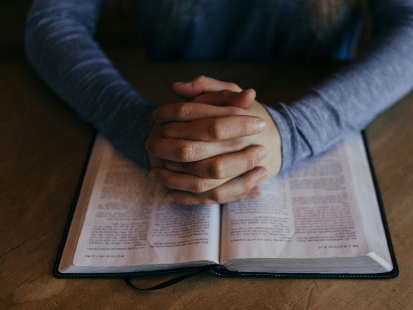 Oração: o que é e o significado em diferentes religiões - Significados